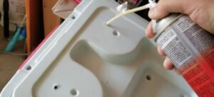 10 Ways To Insulate a Cooler So It Holds Ice Longer: DIY Yeti