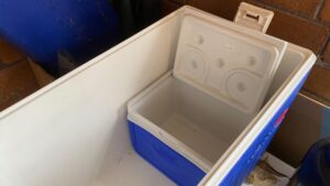 10 Ways To Insulate a Cooler So It Holds Ice Longer: DIY Yeti