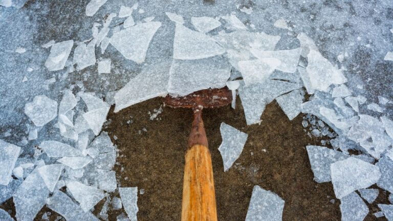 22 Best Ways To Remove Ice From A Driveway Without Salt