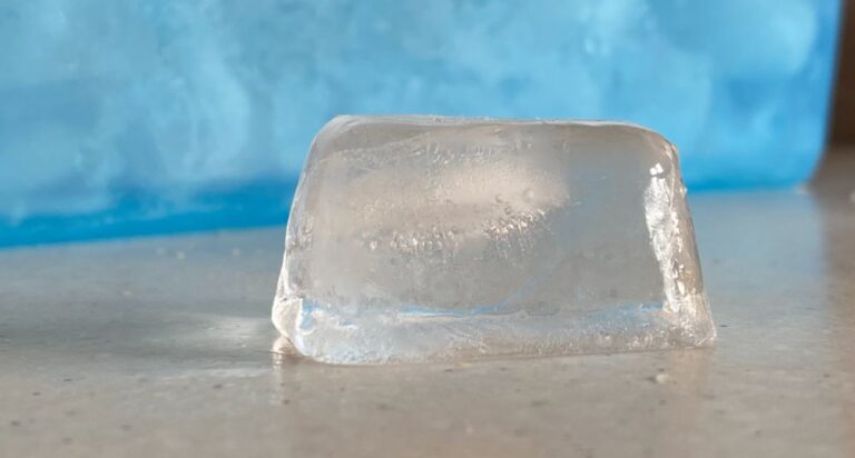 The 13 Different Shapes of Ice Cubes [Explained]