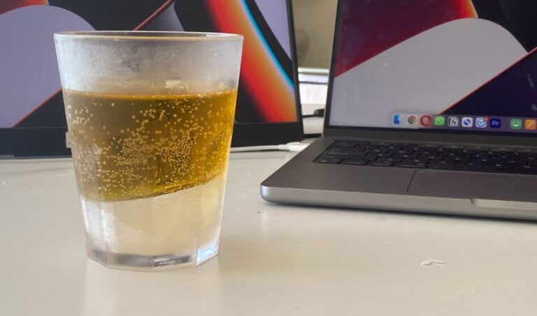 11 Genius Ways To Make Ice Cubes Without A Tray