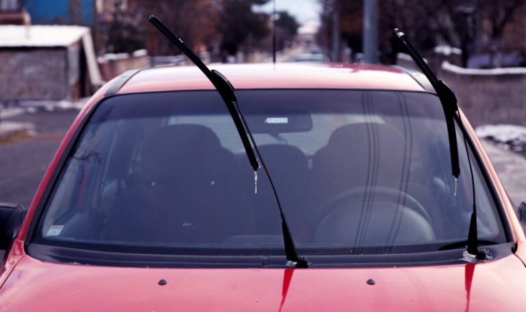 7 Ways to Quickly Get Ice Off Your Windshield Wipers